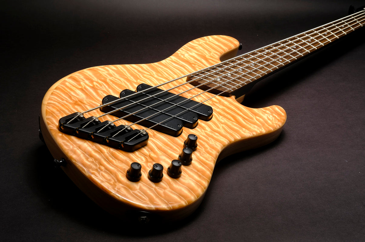 Dingwall Guitars Super Jazz 5: Premium Quilted Maple - Bass Freaks Sprl