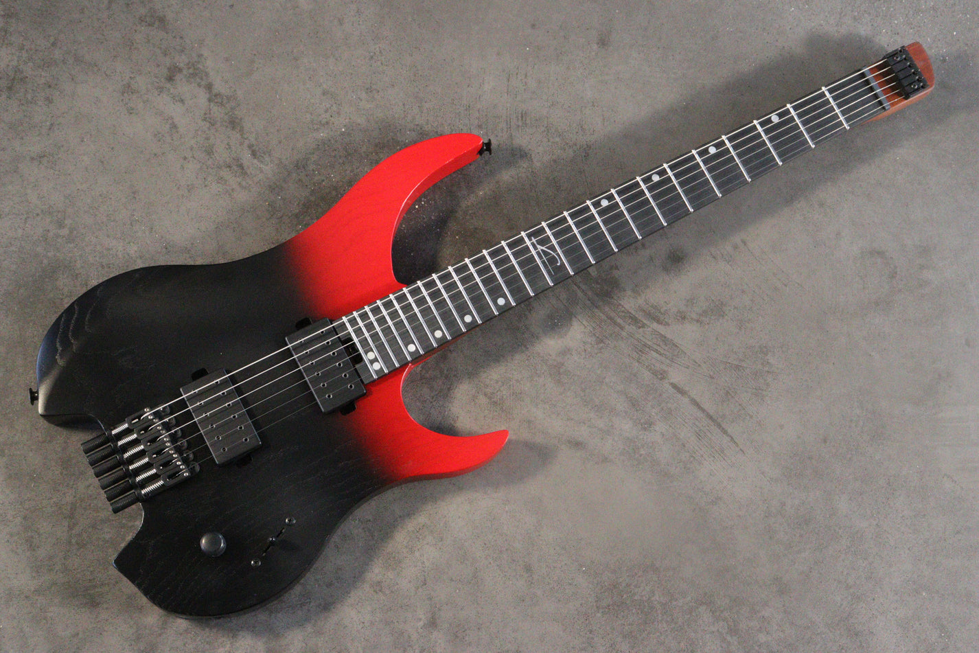 Legator Guitars Ghost Performance 'Crimson' - Bass Freaks Sprl