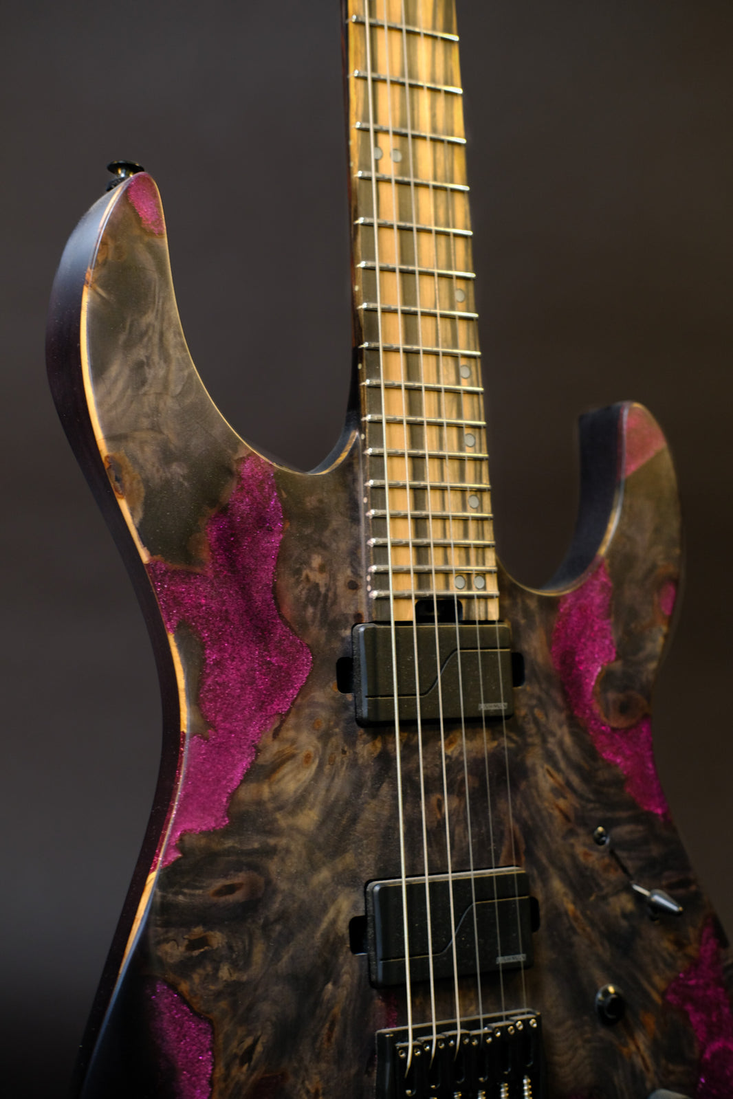 Legator Guitars | Innovations for Musicians - Bass Freaks Sprl